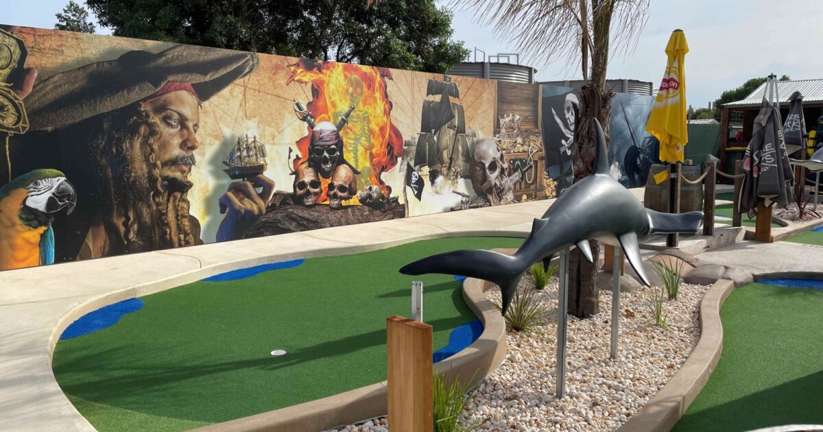 Mini Golf • West Beach Parks